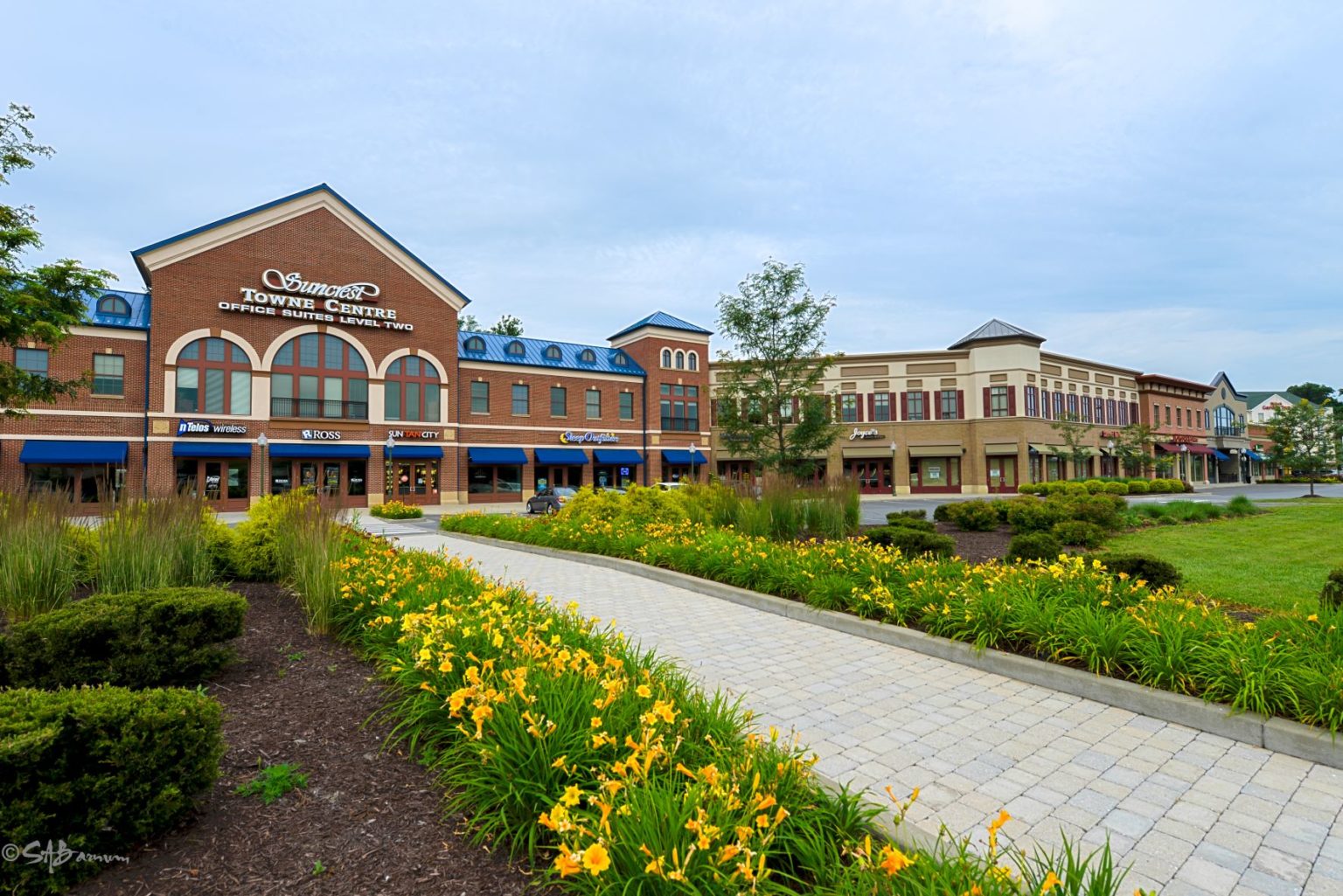 Suncrest Towne Centre - Omni Associates - Architects